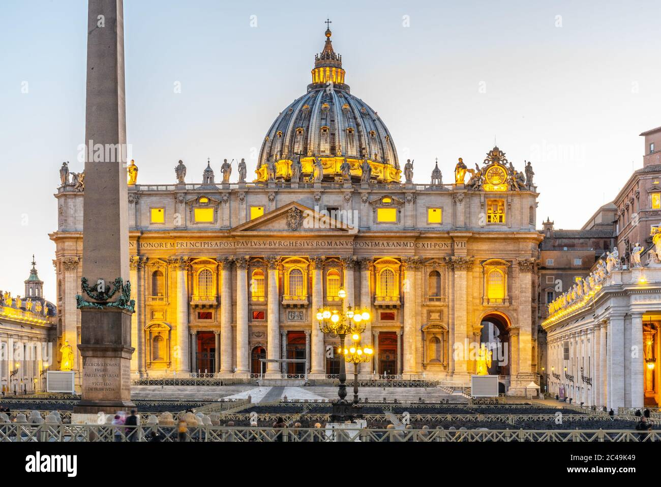 Vatican City by night. Illuminated dome of St Peters Basilica and St ...