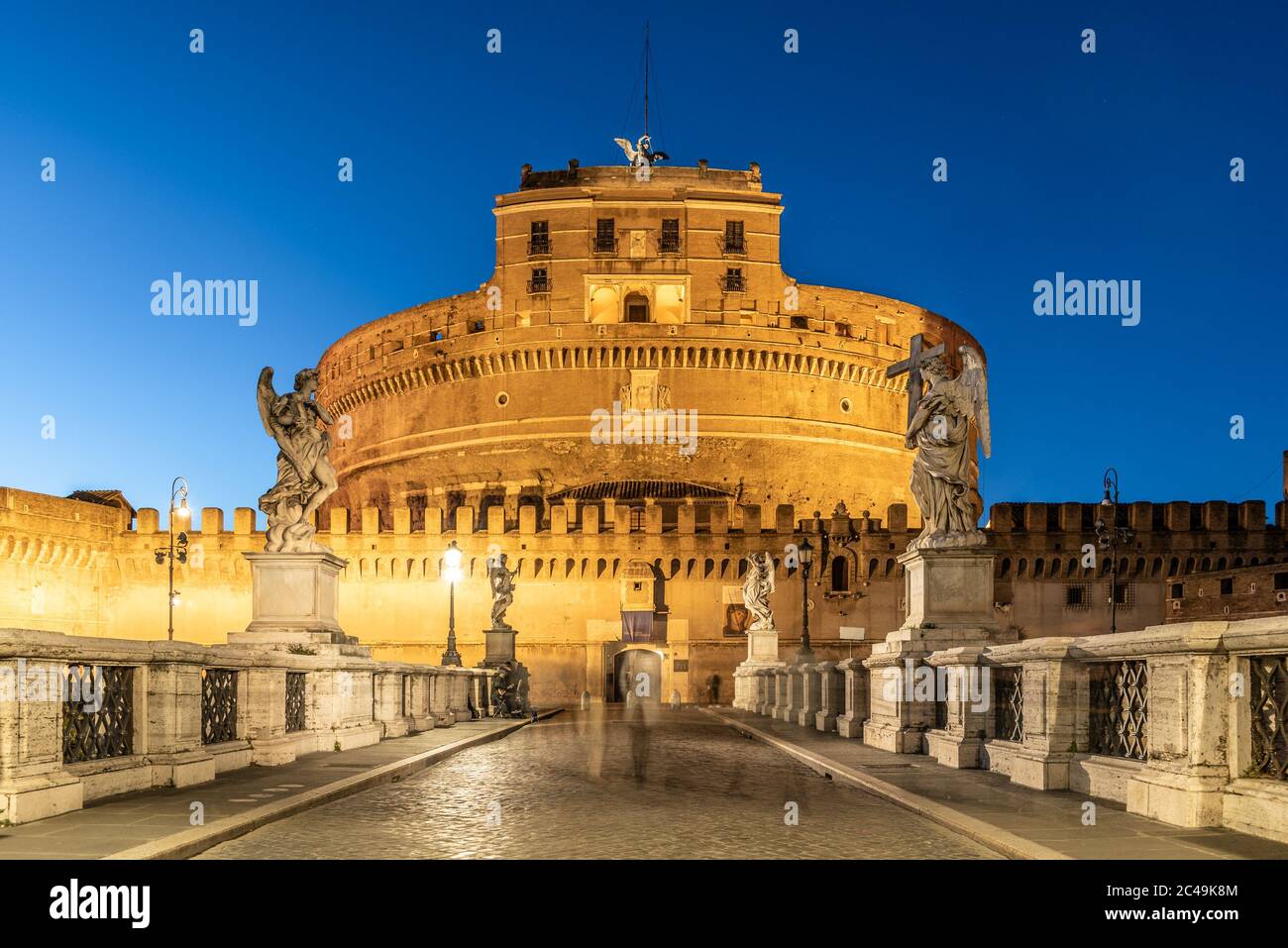 Castel Sant Angelo night view from Ponte Sant Angelo, Rome, Italy Stock ...
