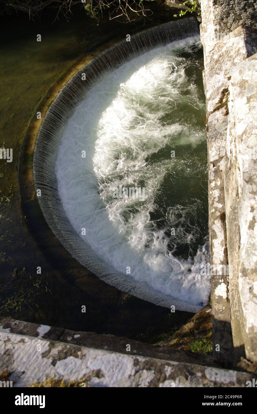 Round drop shaped hi-res stock photography and images - Alamy