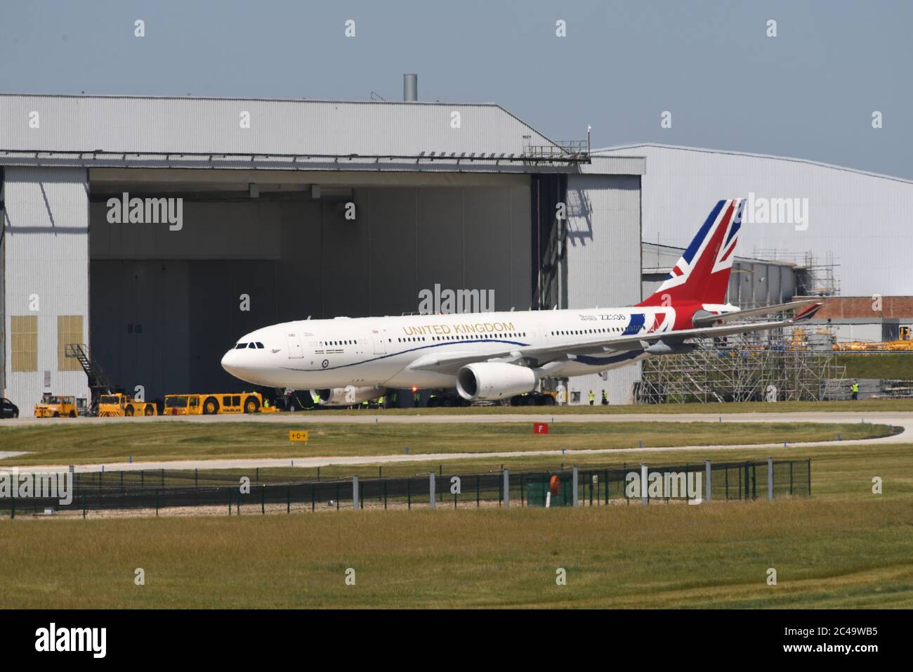 The RAF Voyager aircraft used by the Prime Minister and the royal ...