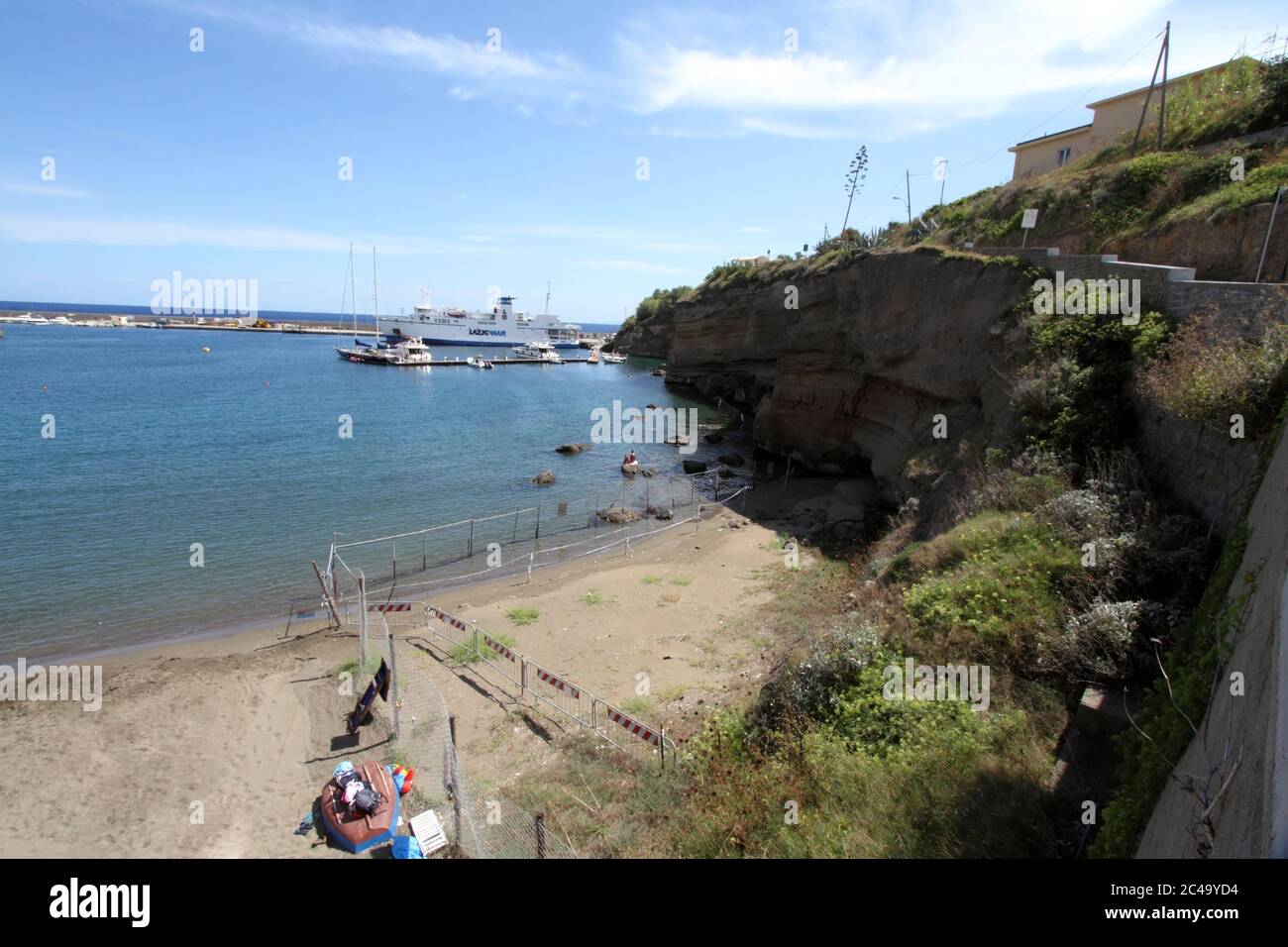 Isola ventotene hi-res stock photography and images - Alamy