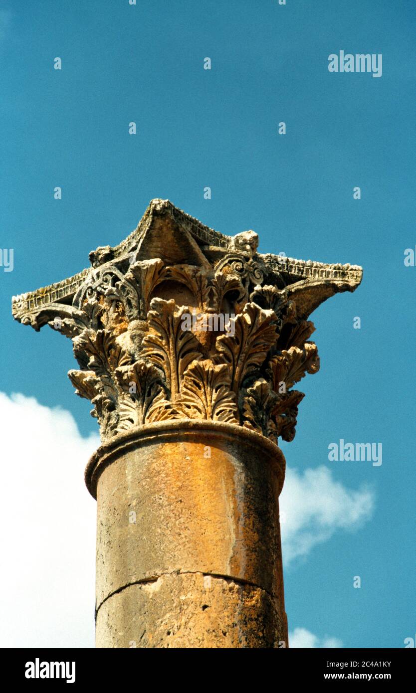 Jerash Jordan Roman City Corinthian Column Capital Stock Photo - Alamy