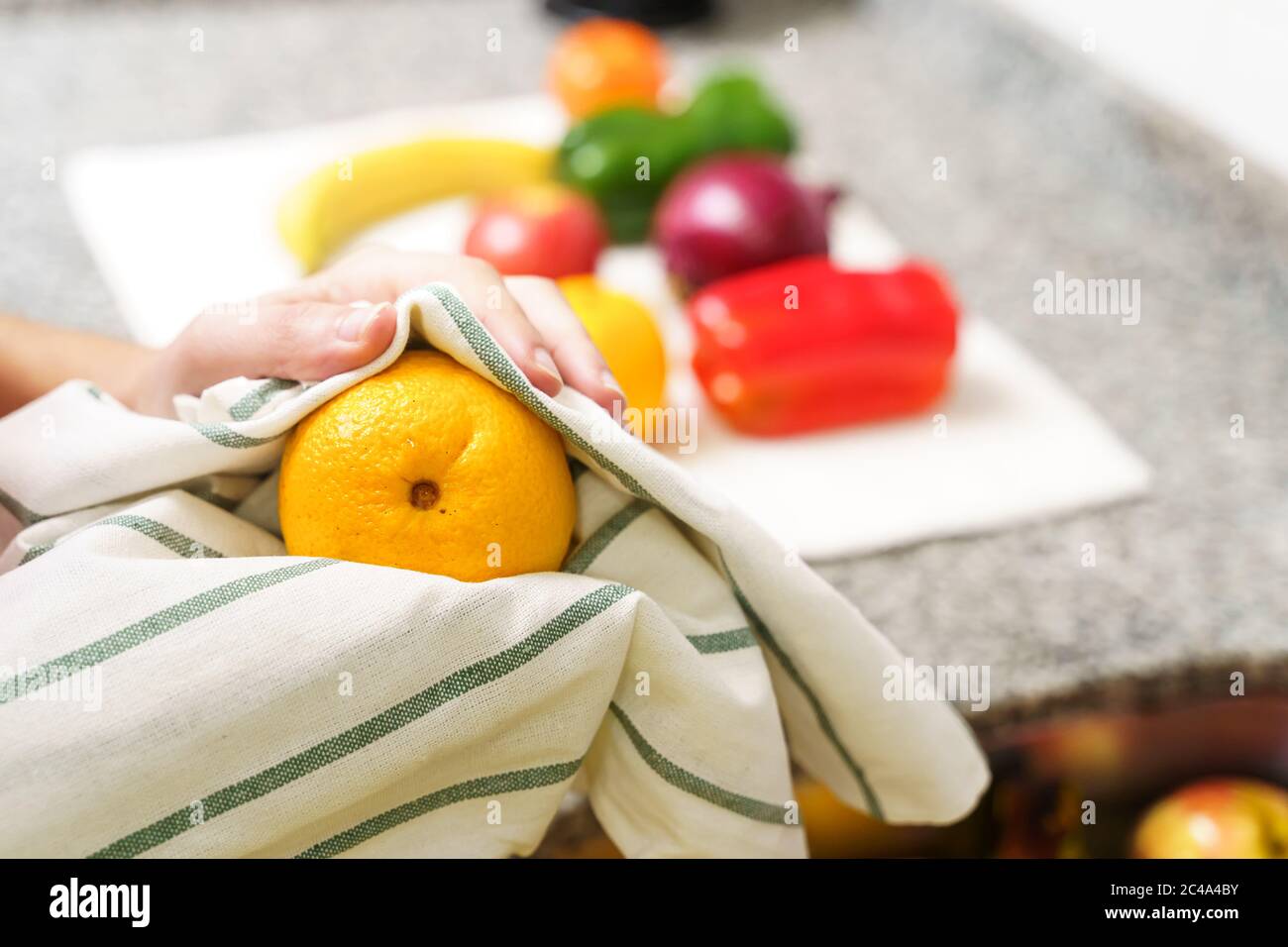 Hands washing fruit vegetables hi-res stock photography and images - Alamy