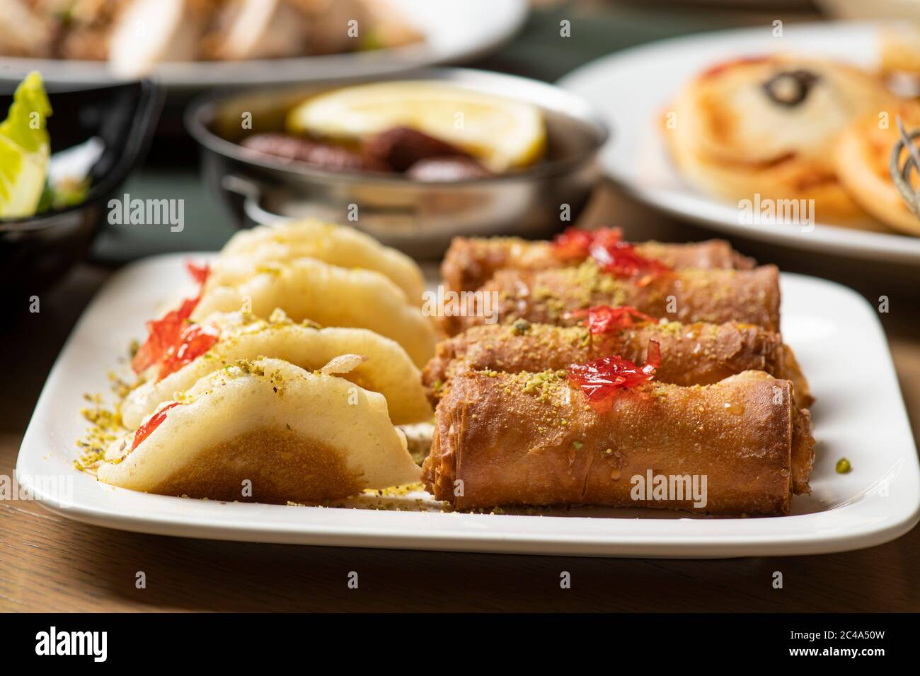 Egyptian desserts hi-res stock photography and images - Alamy