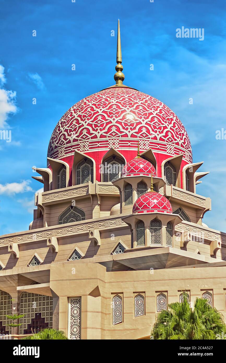 Architectural design of a mosque Dome in Putrajaya Stock Photo - Alamy
