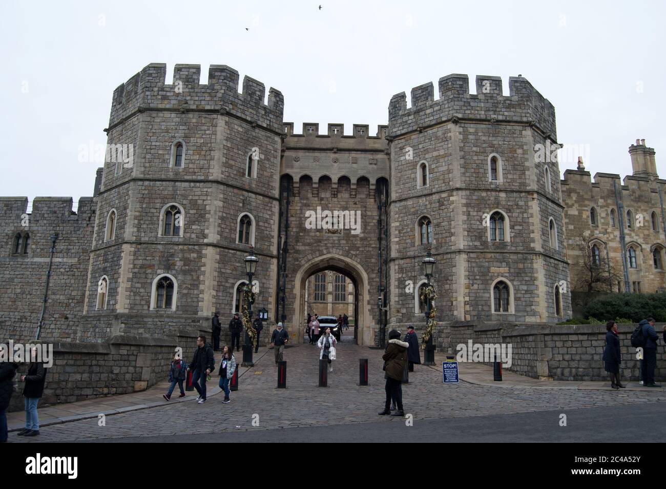 Henry viii gate hi-res stock photography and images - Alamy