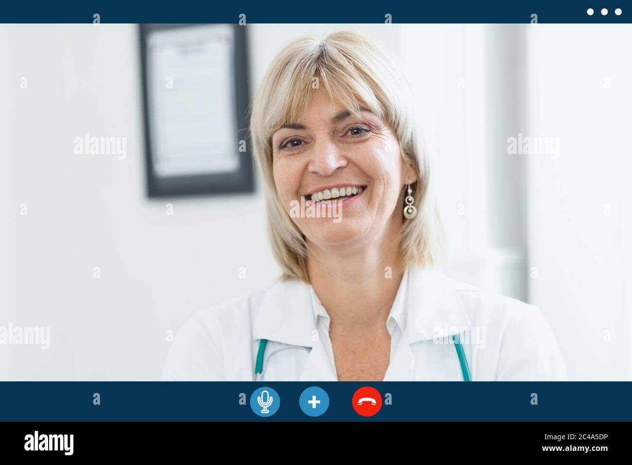 Make call screen hi-res stock photography and images - Alamy