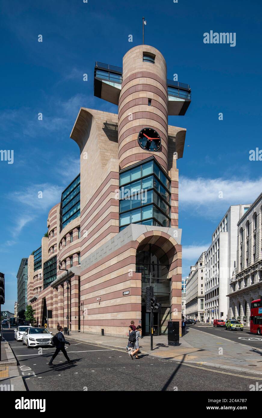Oblique view from Queen Victoria Street. One Poultry, London, United ...