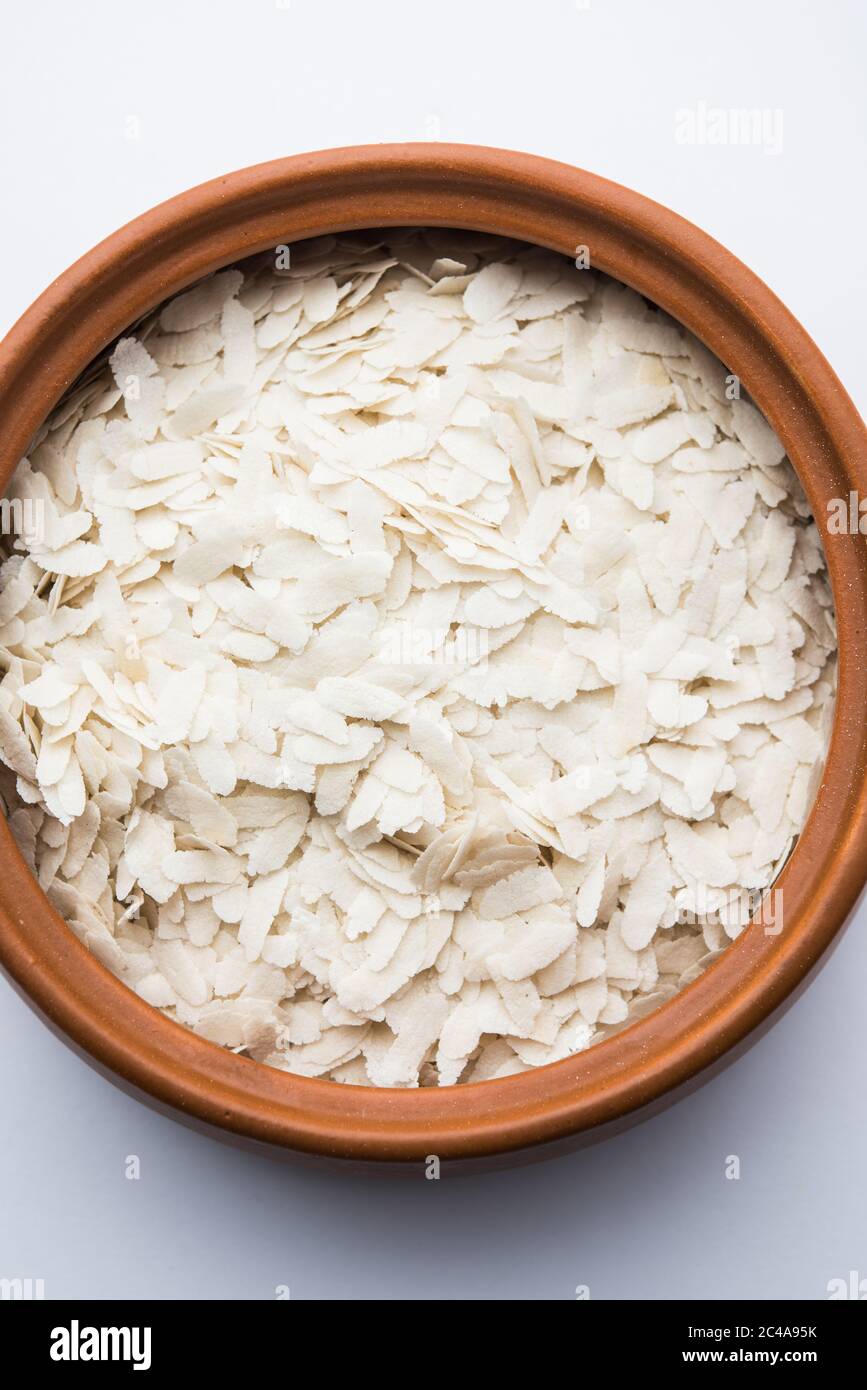 Raw Flattened Rice or Thick or thin Rice Flakes for Namkeen Chivda ...