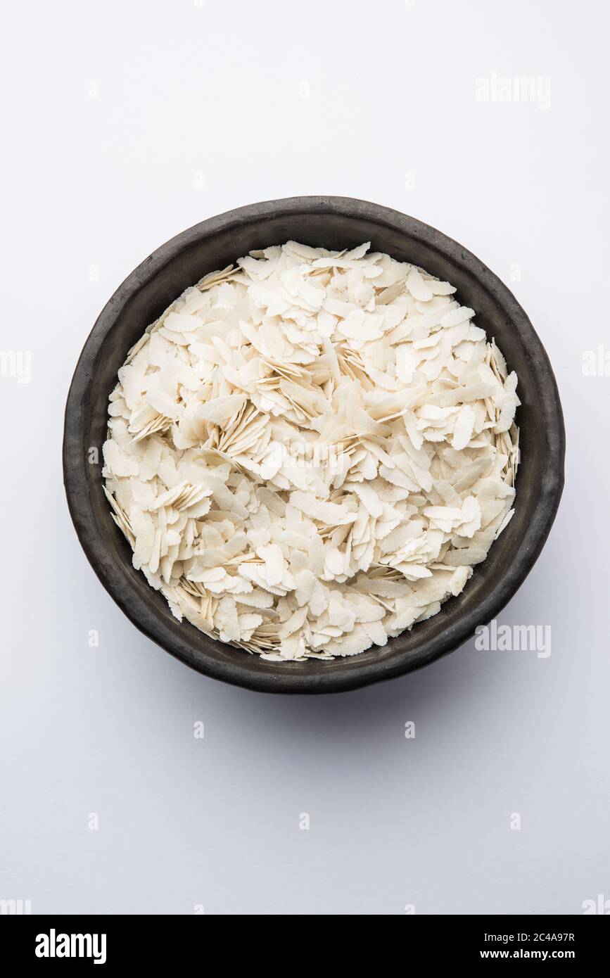 Raw Flattened Rice or Thick or thin Rice Flakes for Namkeen Chivda ...