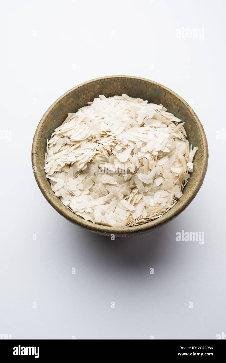 Raw Flattened Rice or Thick or thin Rice Flakes for Namkeen Chivda ...