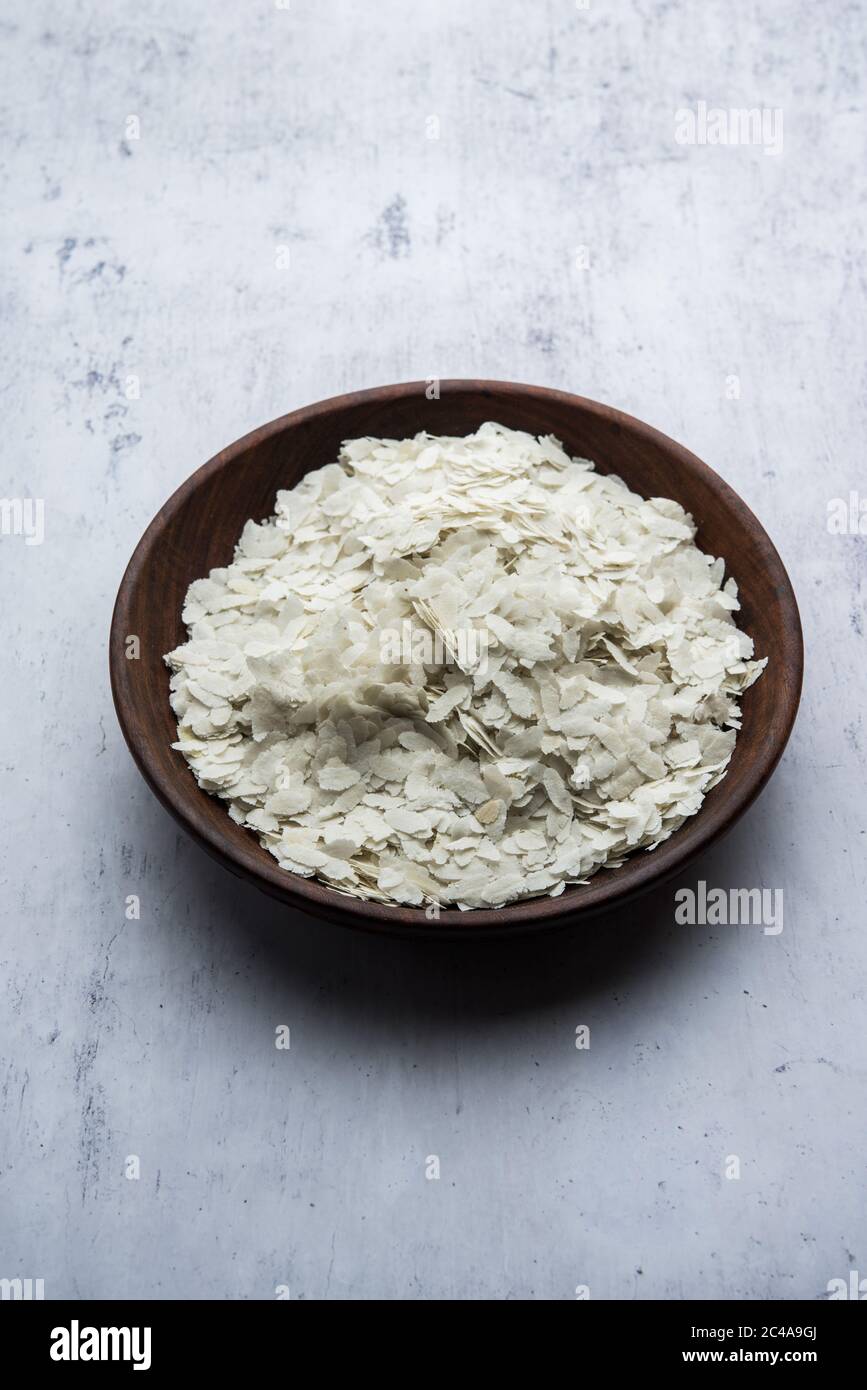 Raw Flattened Rice or Thick or thin Rice Flakes for Namkeen Chivda ...