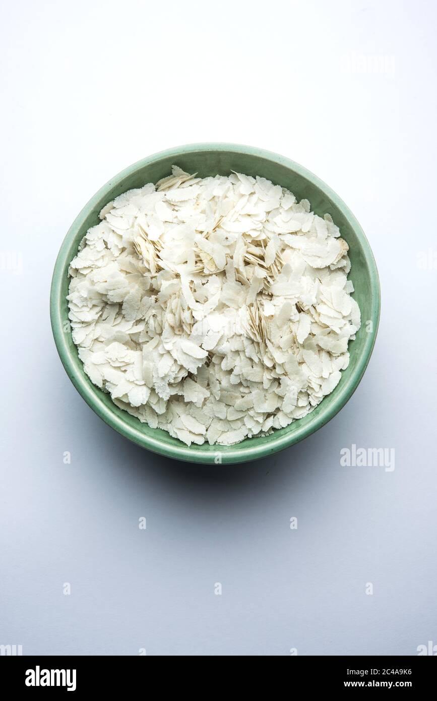 Raw Flattened Rice or Thick or thin Rice Flakes for Namkeen Chivda ...