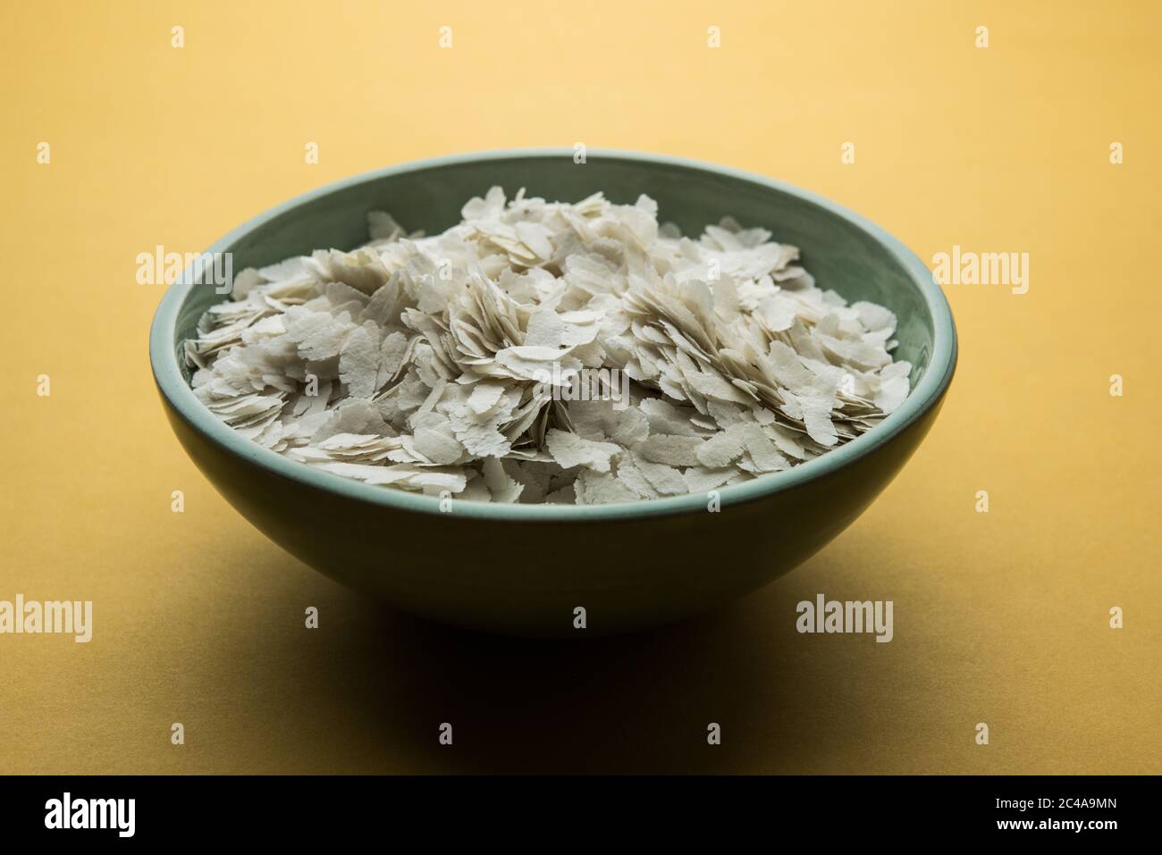 Raw Flattened Rice or Thick or thin Rice Flakes for Namkeen Chivda ...