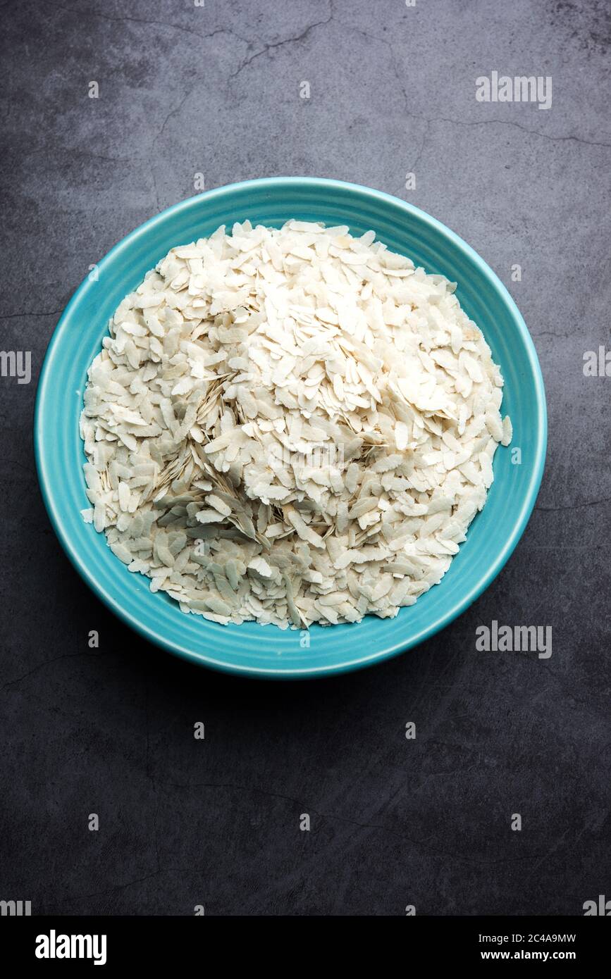 Raw Flattened Rice or Thick or thin Rice Flakes for Namkeen Chivda ...
