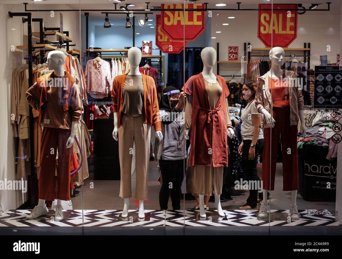 Botani square mall hi-res stock photography and images - Alamy