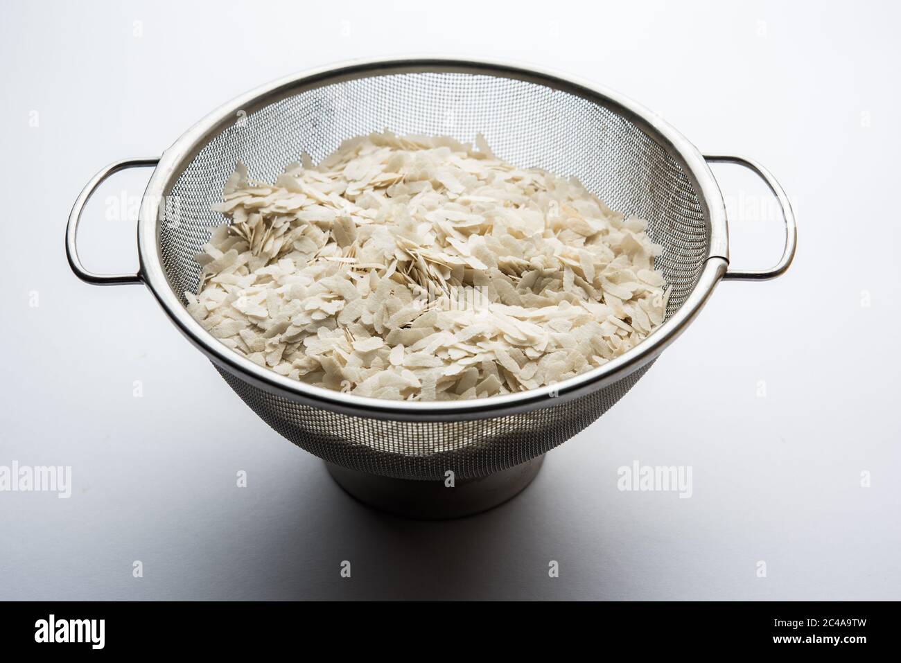 Raw Flattened Rice or Thick or thin Rice Flakes for Namkeen Chivda ...