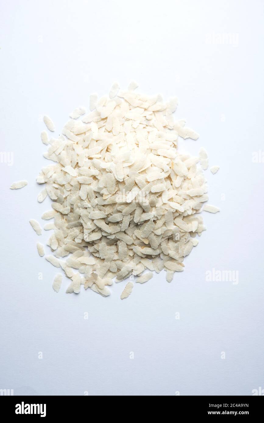 Raw Flattened Rice or Thick or thin Rice Flakes for Namkeen Chivda ...