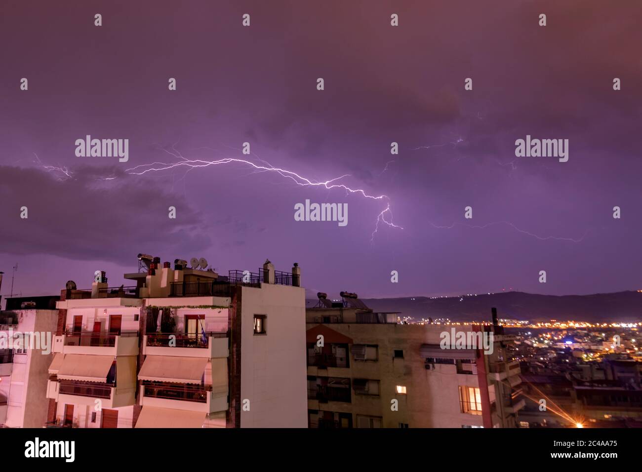 Lightning bolt over town hi-res stock photography and images - Alamy