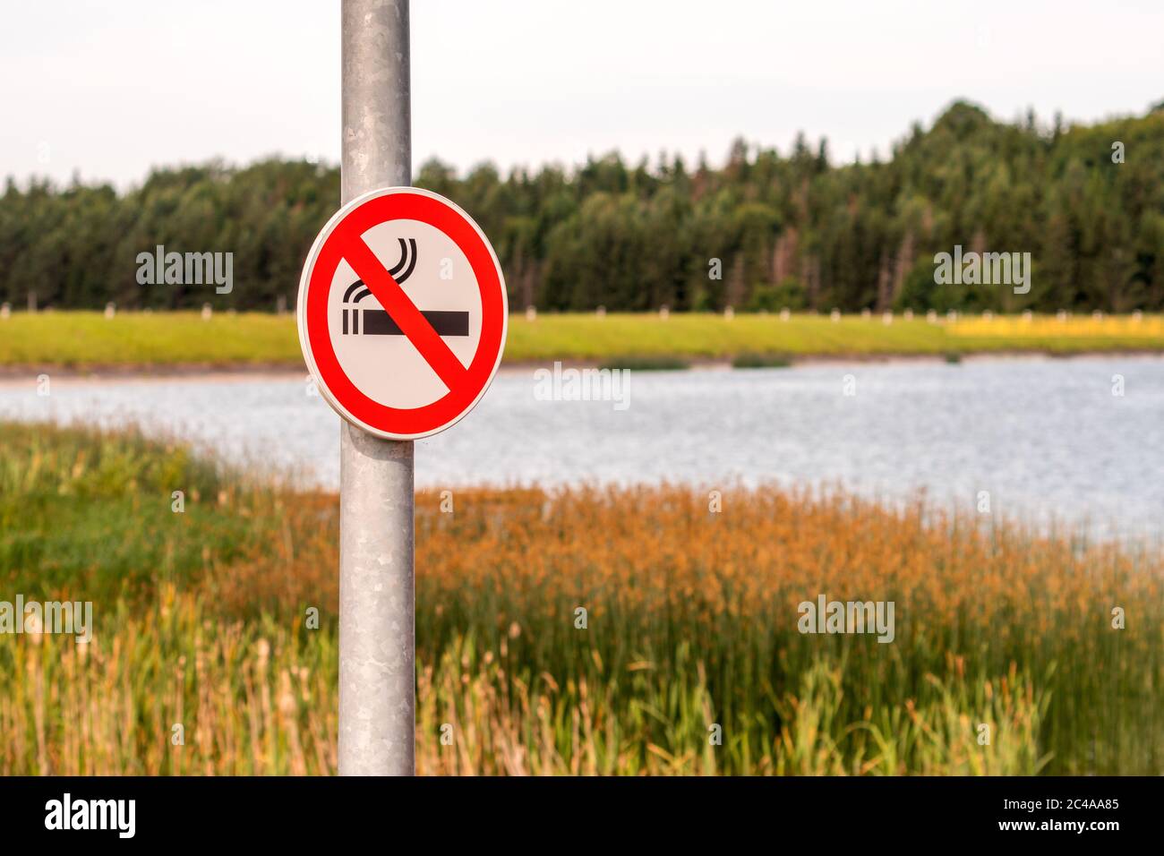 Smoke free park hi-res stock photography and images - Alamy