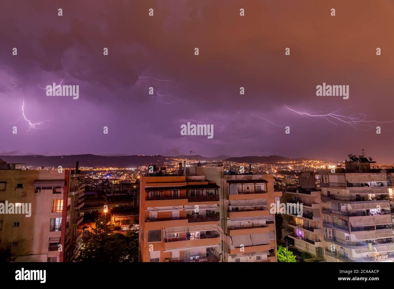 Lightning storm over the city of Thessaloniki, Greece Stock Photo - Alamy