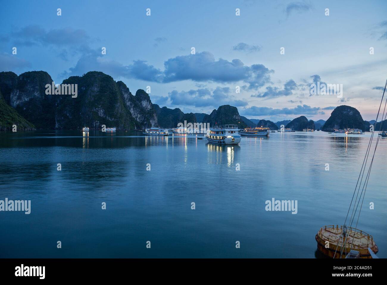 Halong bay at night hi-res stock photography and images - Alamy