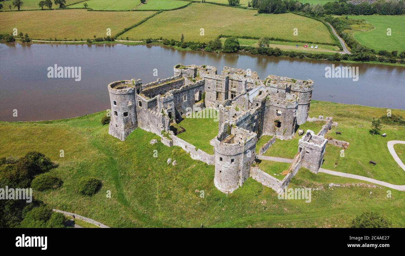 Carew castle pembrokeshire aerial hi-res stock photography and images ...