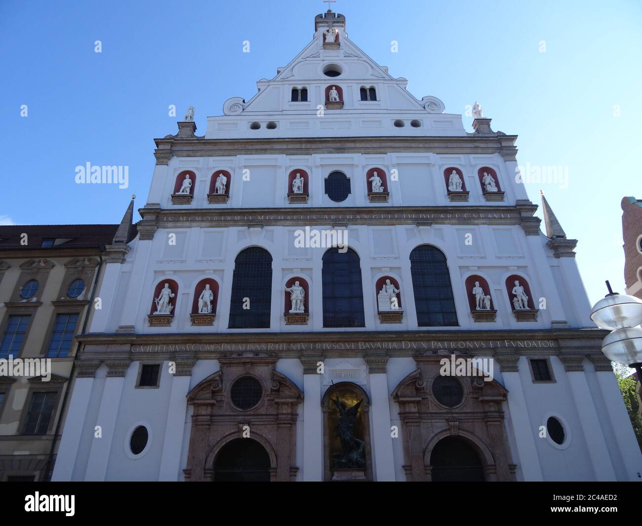 The beautiful German city of Munich. Wonderful buildings, main square ...