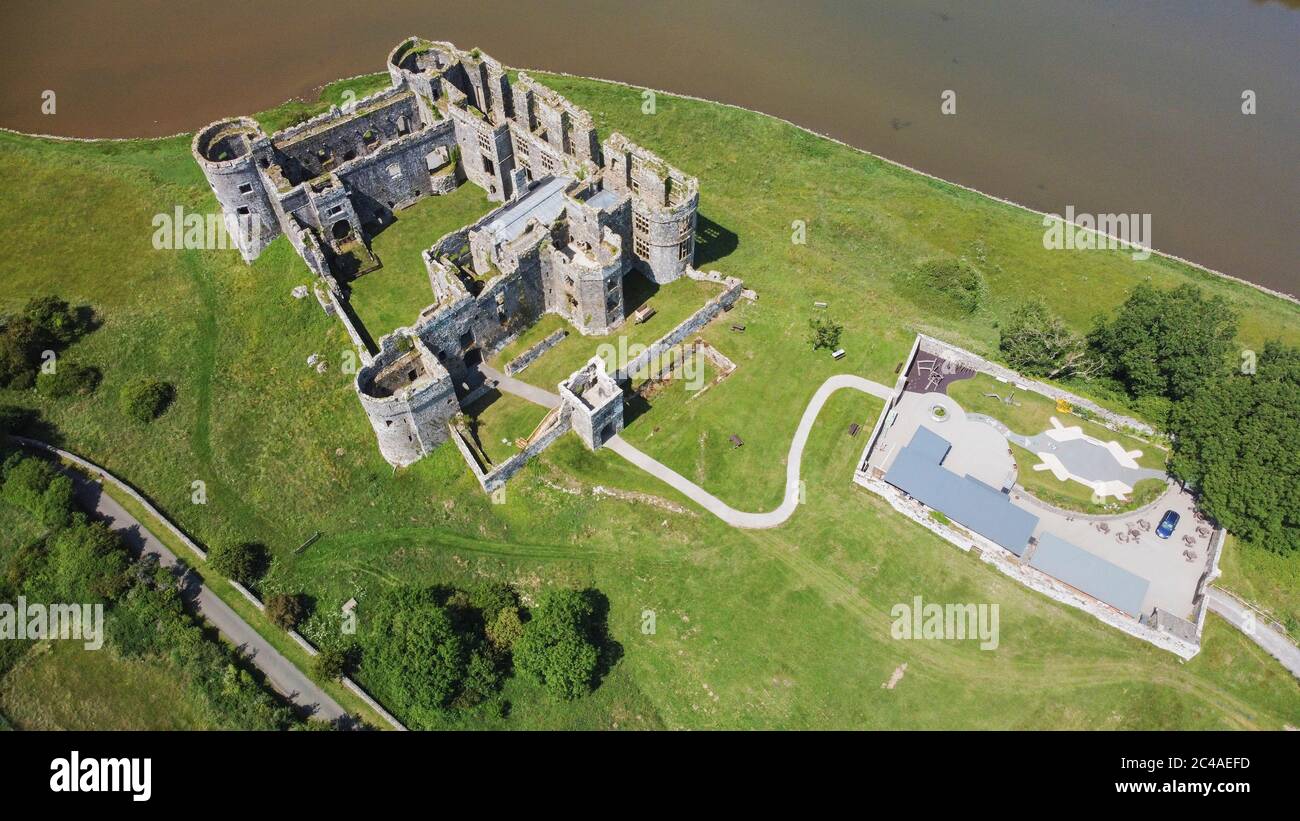 Carew castle pembrokeshire aerial hi-res stock photography and images ...