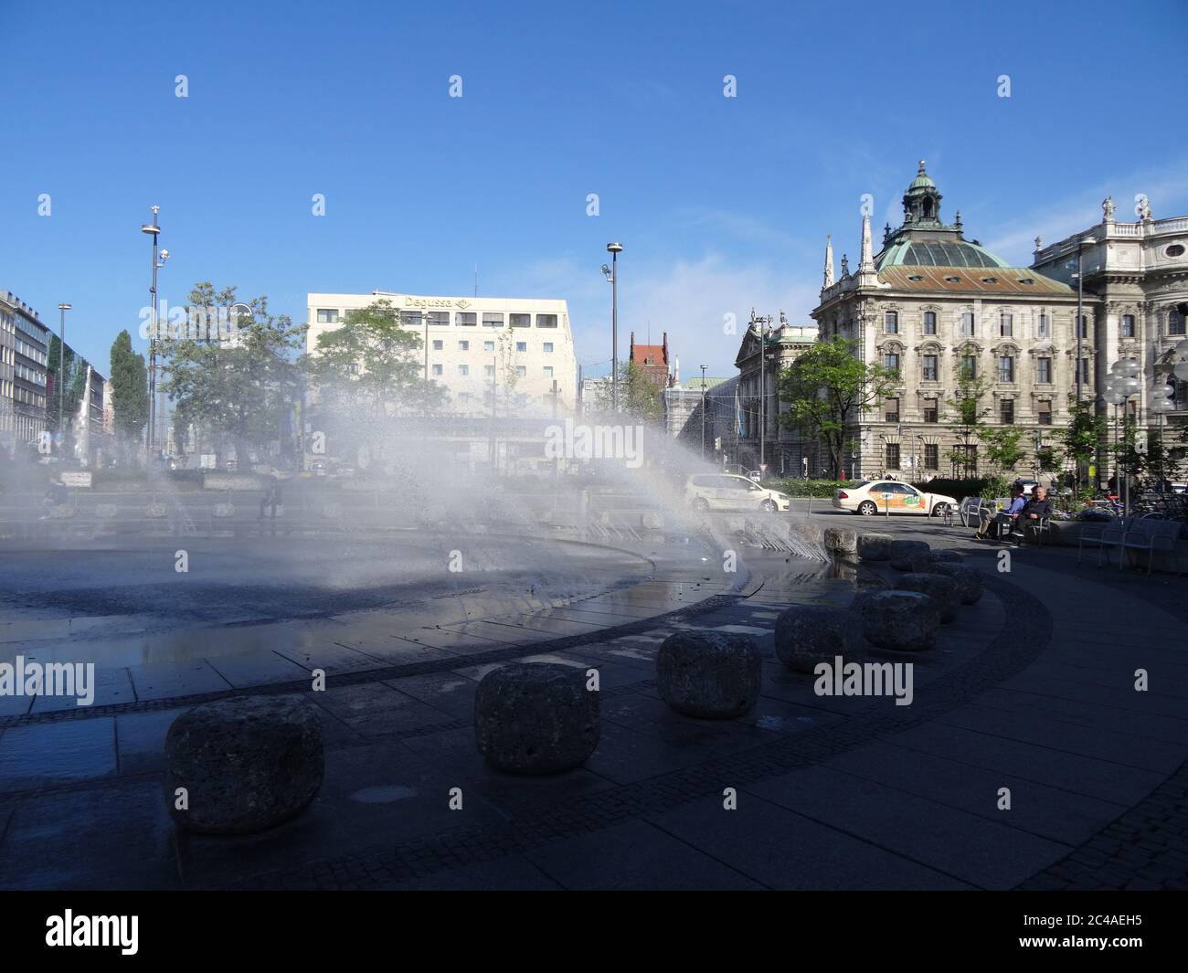 The beautiful German city of Munich. Wonderful buildings, main square ...