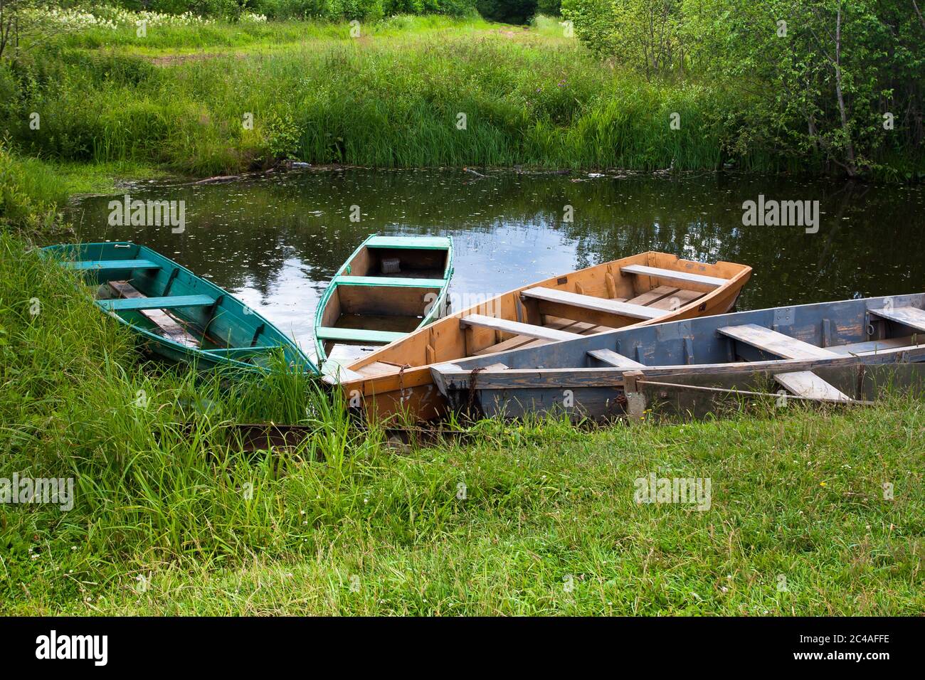 Small wood boats hi-res stock photography and images - Alamy
