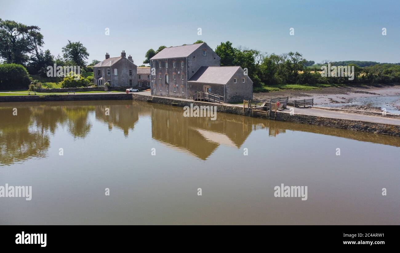 Carew castle pembrokeshire aerial hi-res stock photography and images ...