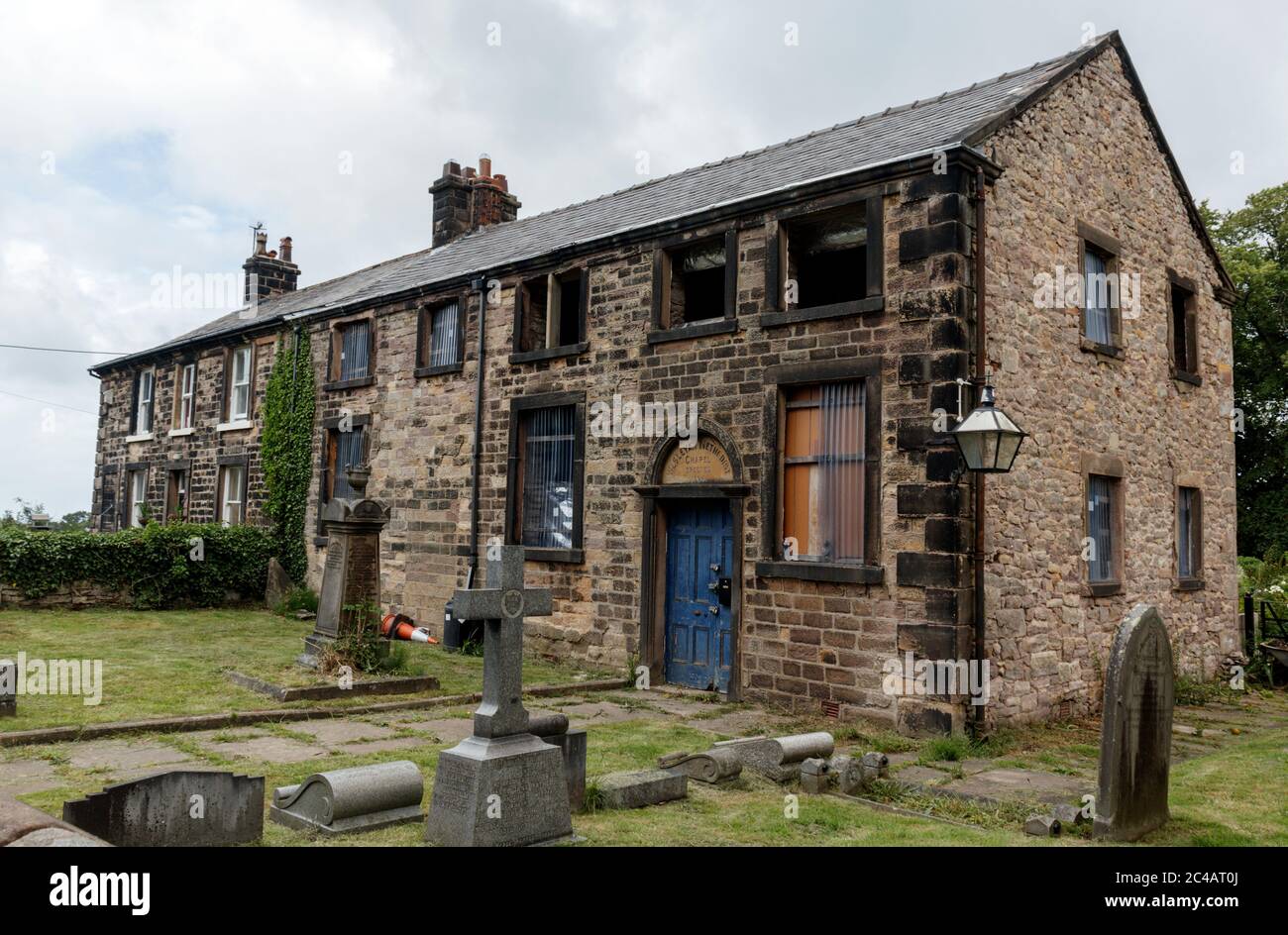 Disused methodist chapel hi-res stock photography and images - Alamy