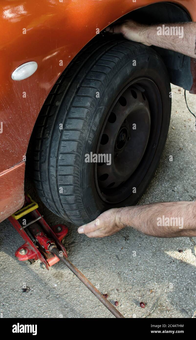 Machine picks up person hi-res stock photography and images - Alamy