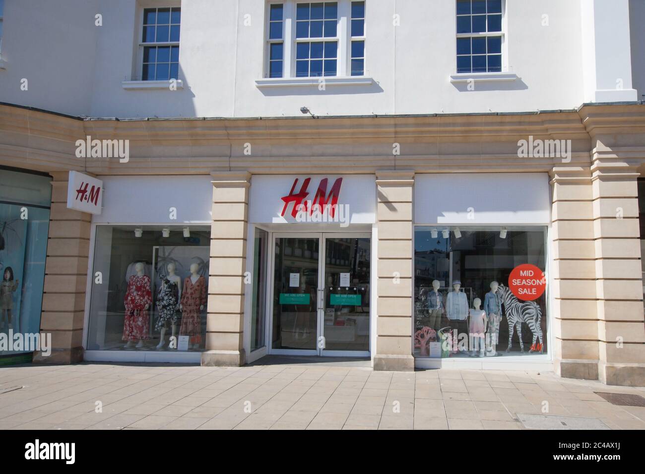 H M Logo High Resolution Stock Photography and Images - Alamy