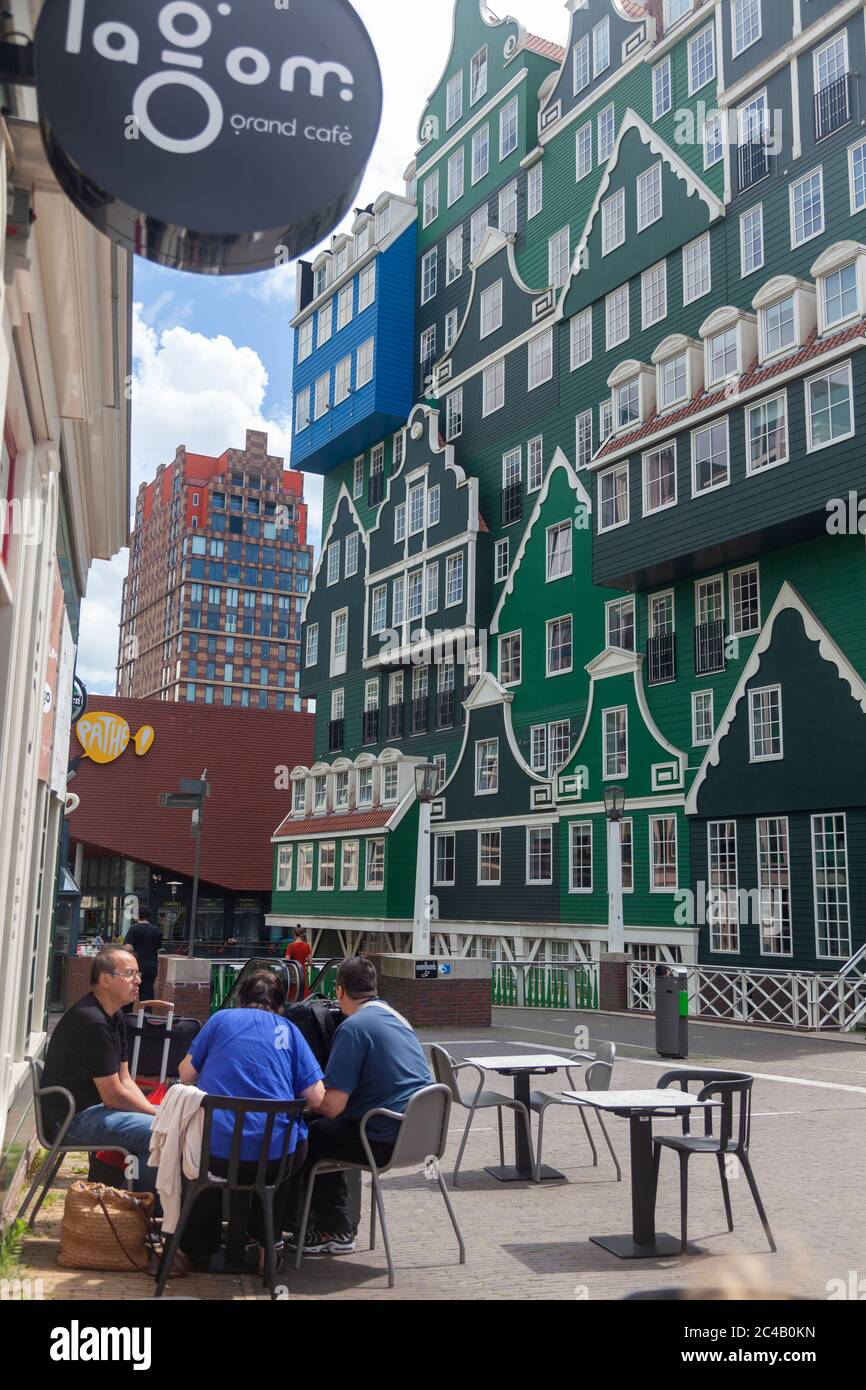 Typical house of zaandam hi-res stock photography and images - Alamy