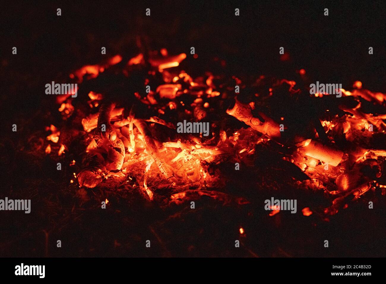 burning ashes texture with a big contrast Stock Photo - Alamy