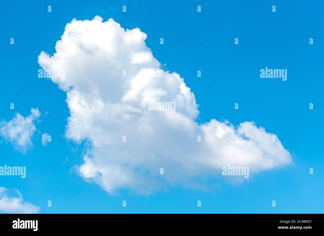 Beautiful bright blue sky cumulus white clouds hi-res stock photography ...