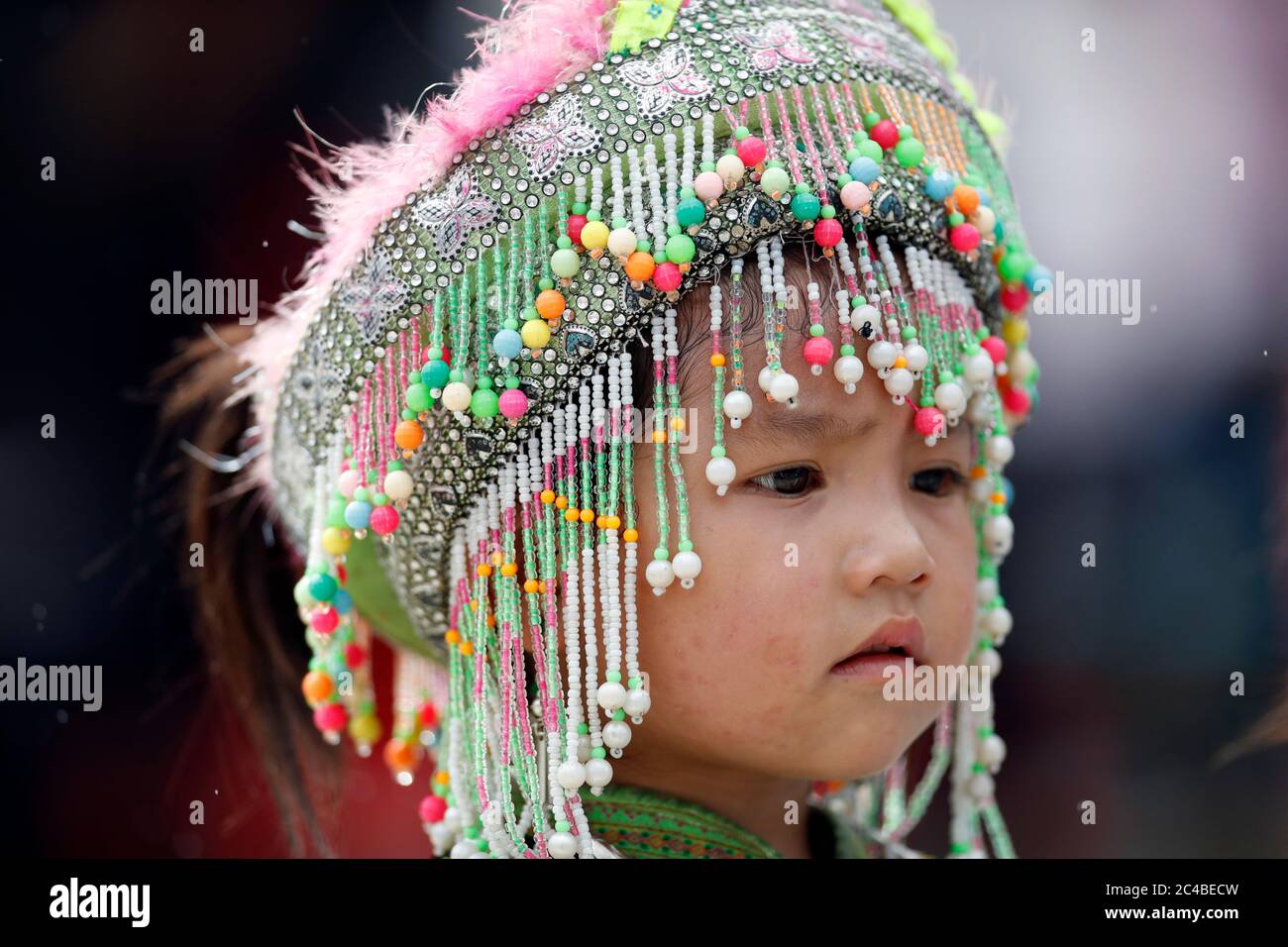 Children with traditional costumes asia hi-res stock photography and ...
