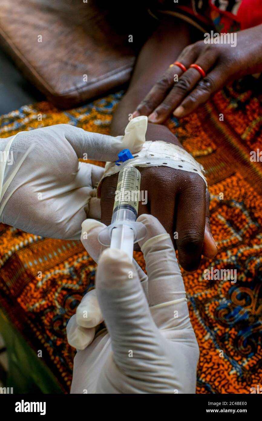 Medical clinic health center hi-res stock photography and images - Alamy