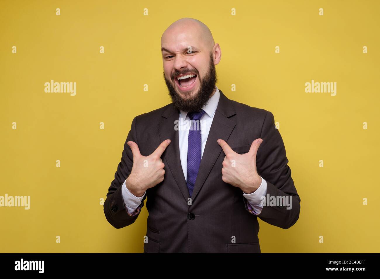 Pointing at himself hi-res stock photography and images - Alamy