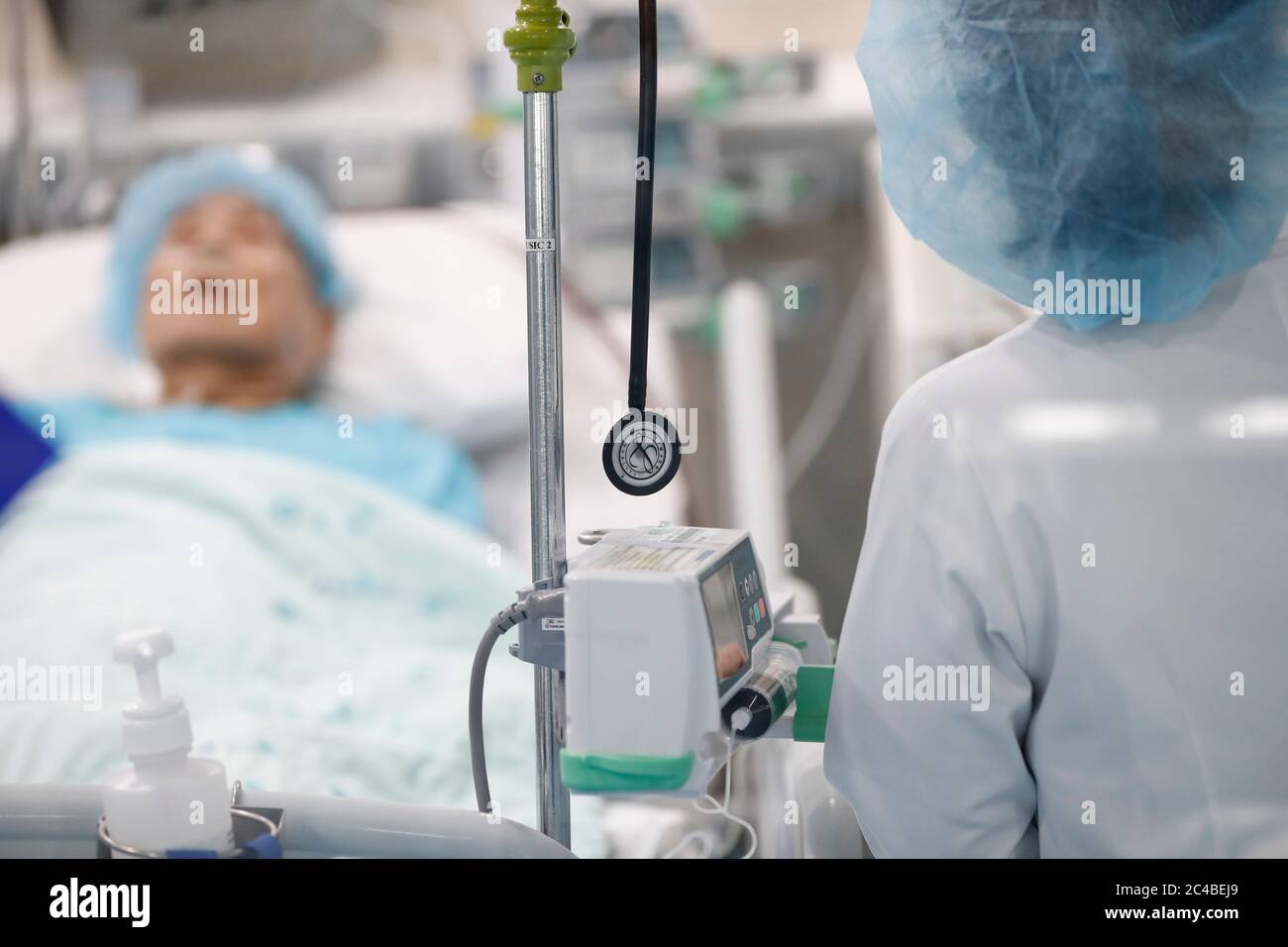 Hospital icu interior hi-res stock photography and images - Alamy