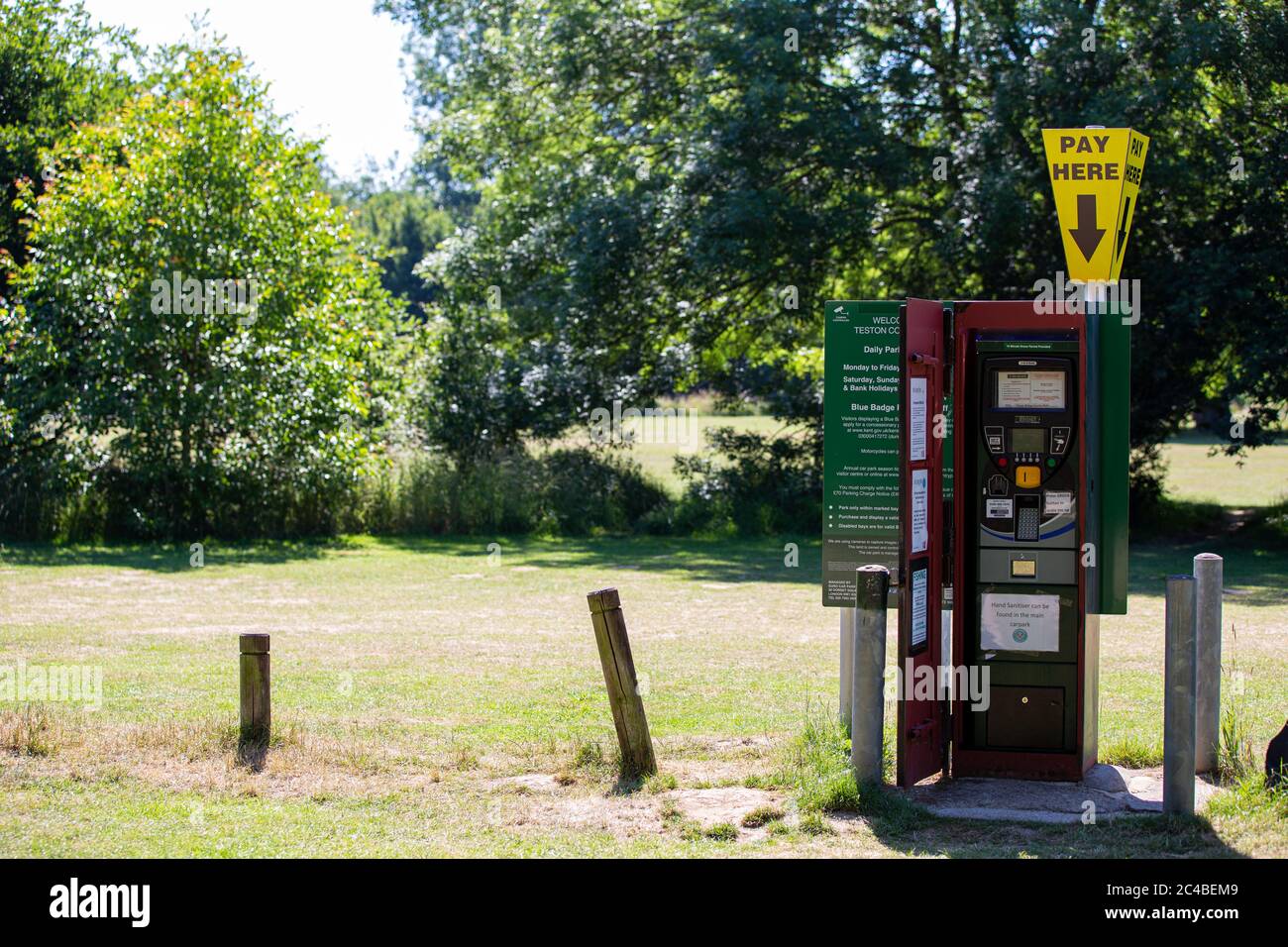 Pay and display ticket machine. Teston Bridge Country Park, Kent. UK ...