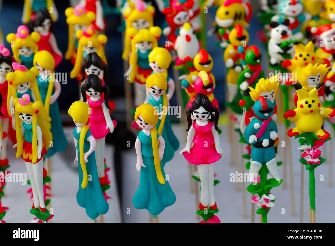 Asian figurines hi-res stock photography and images - Alamy
