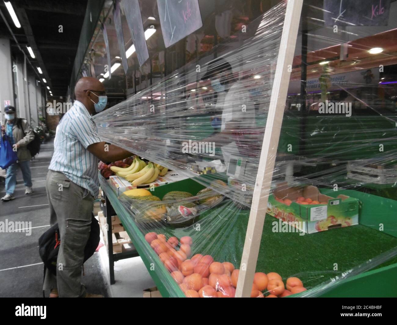 Market cleaning hi-res stock photography and images - Alamy