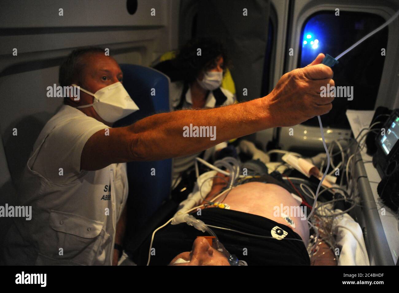 Adrenaline injection cardiac hi-res stock photography and images - Alamy