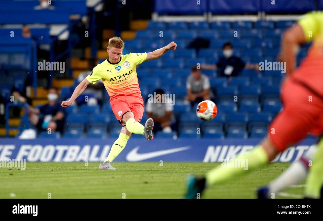 Manchester City's Kevin De Bruyne scores his side's first goal of the ...