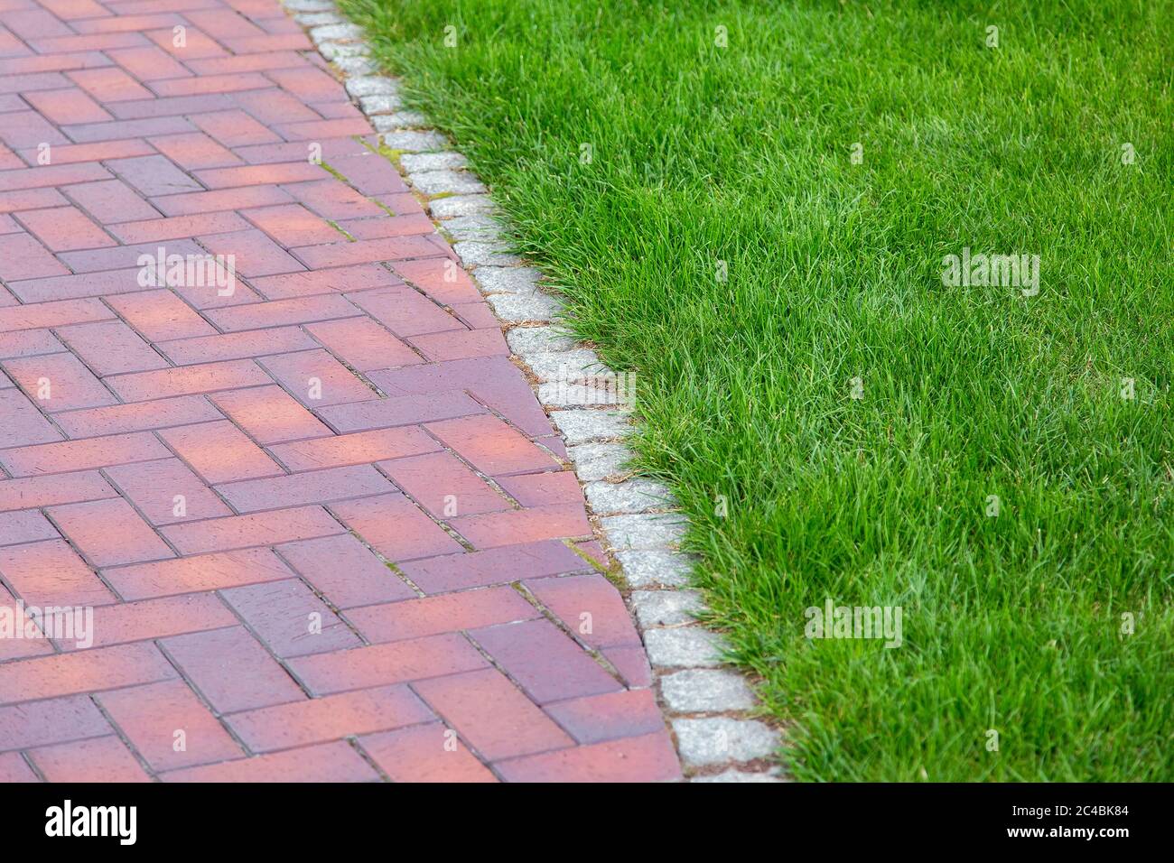 Red brick yard pathway hi-res stock photography and images - Alamy