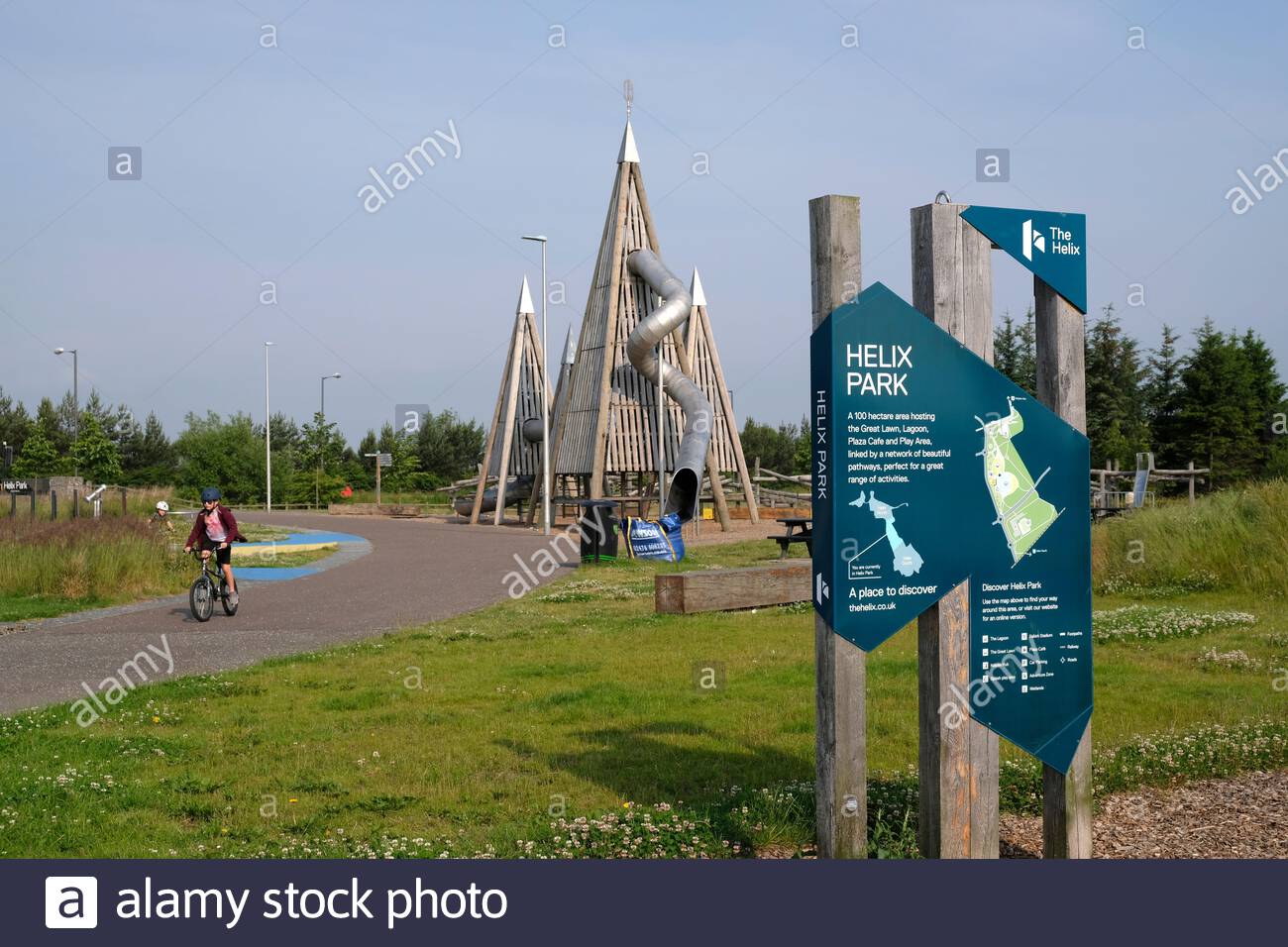 Adventure Zone play park at the Helix, Falkirk Stock Photo - Alamy