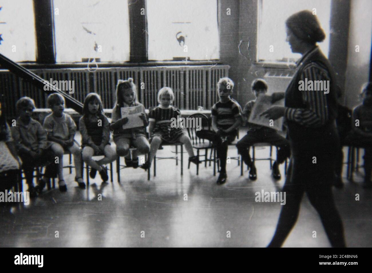 Fine 70s vintage black and white photography of primary school kids ...